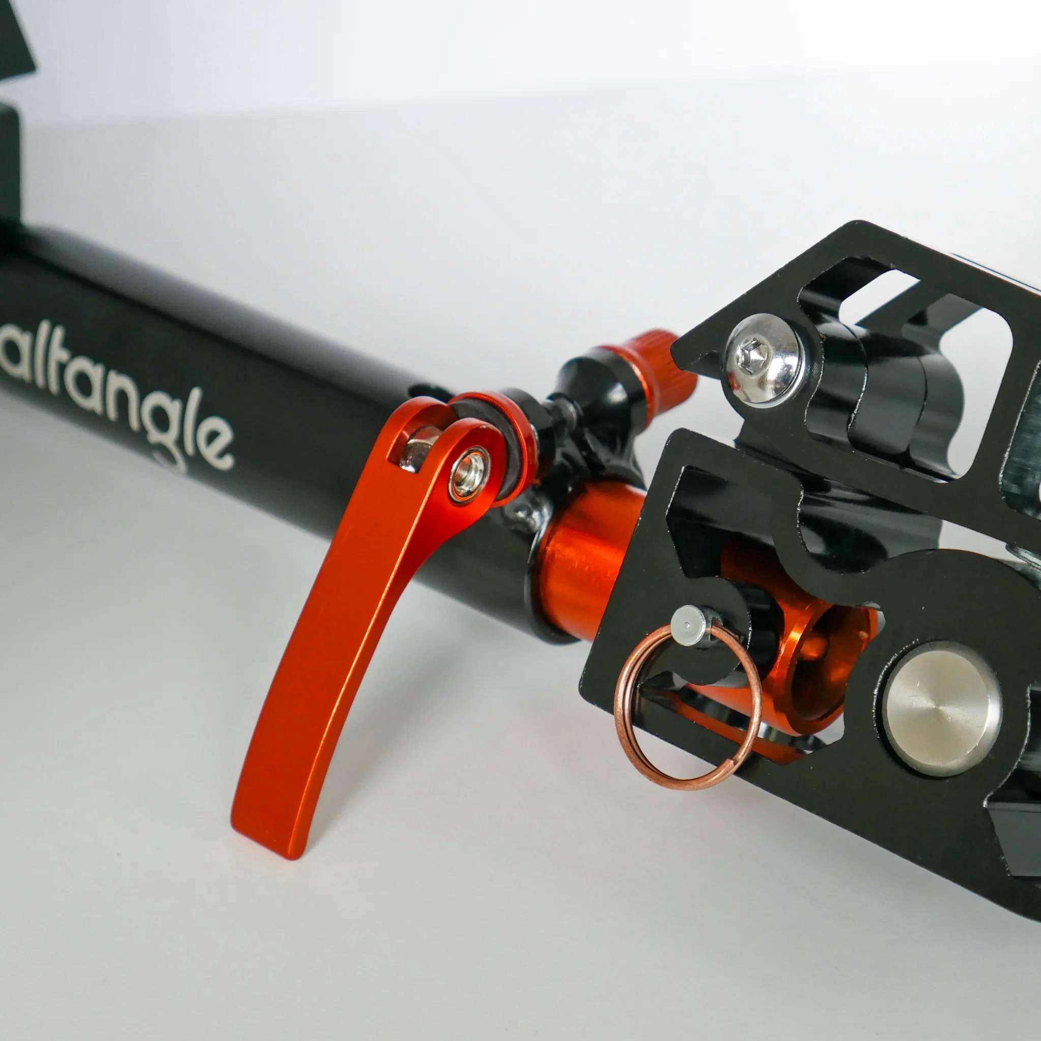News - Altangle Hanger Connect accessories launched | Gravel Unionen