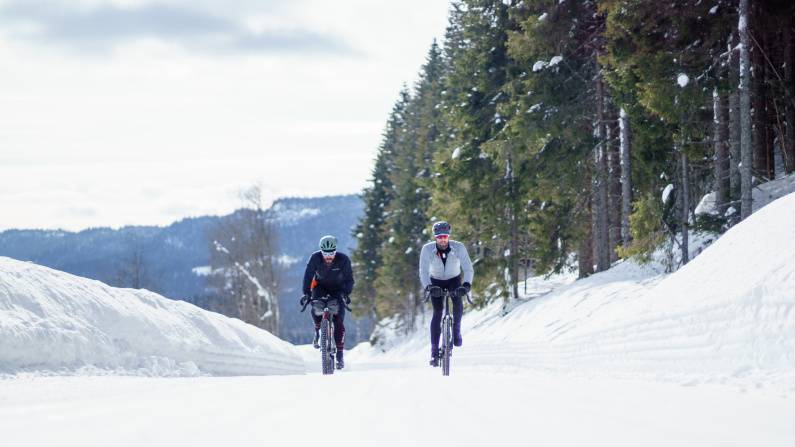HOW TO MAKE WINTER GRAVEL RIDING FUN | Gravel Unionen